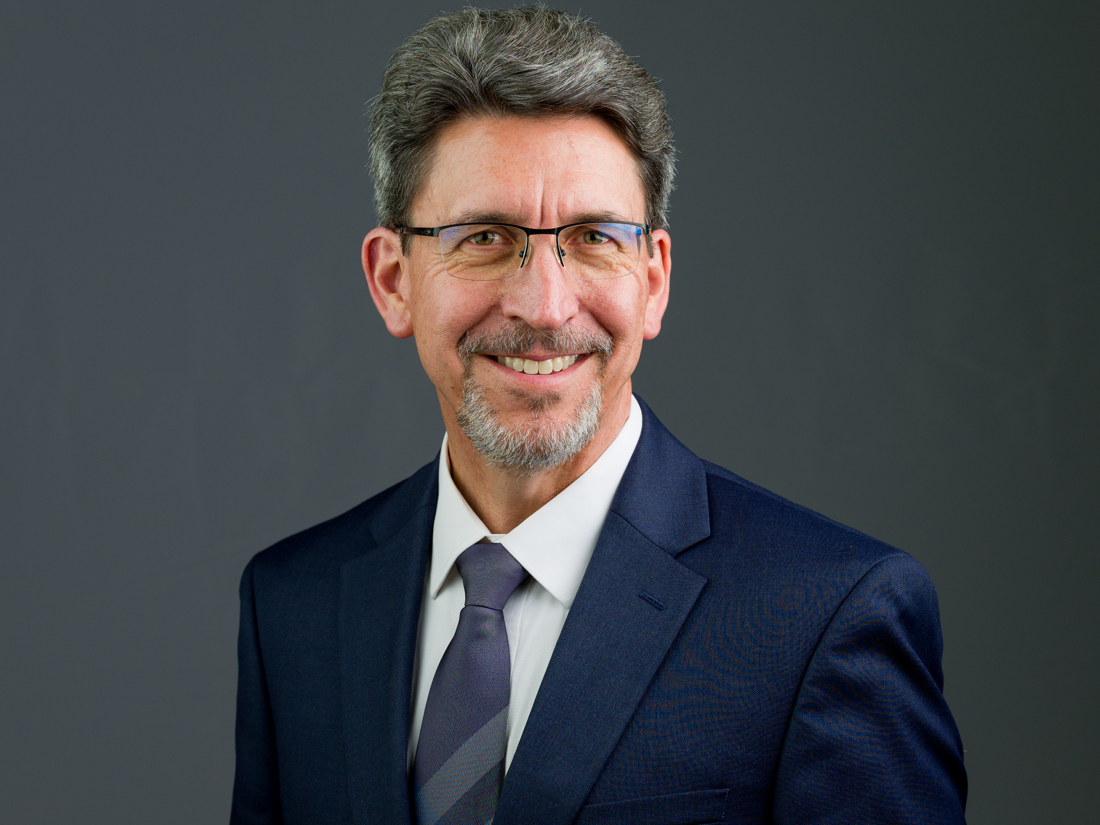 Alan L. Smith, Honorary Doctor of the Faculty of Arts and Social ...