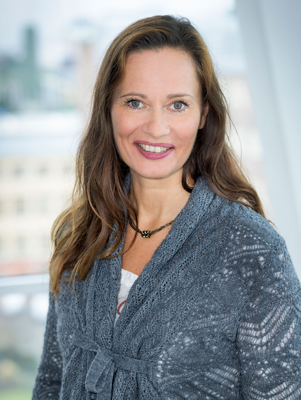 New professor conducts research in the borderlands between organization ...