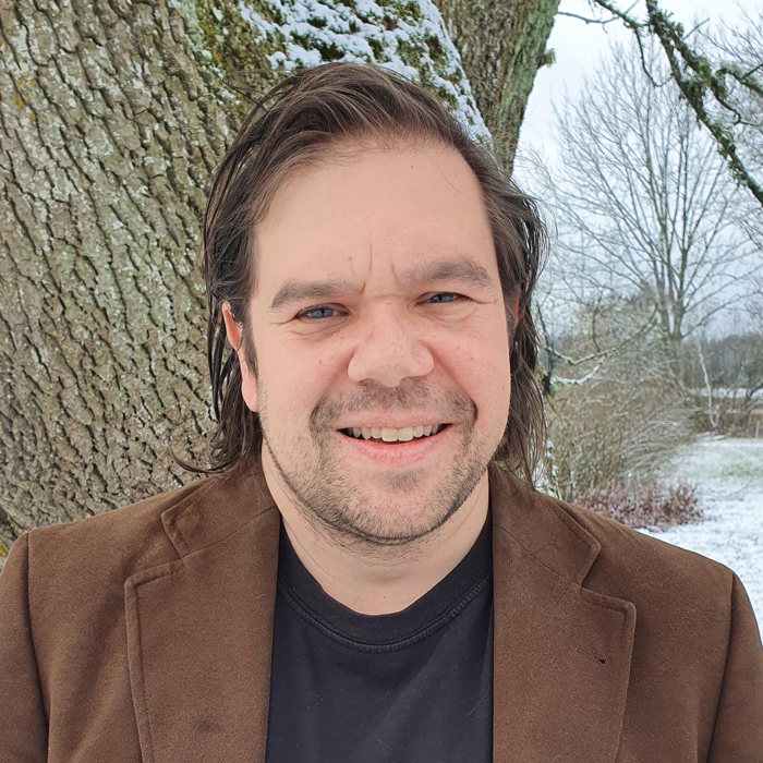 Intresse för lojalitet och konflikt skapade bok om lojalitetskonflikter ...